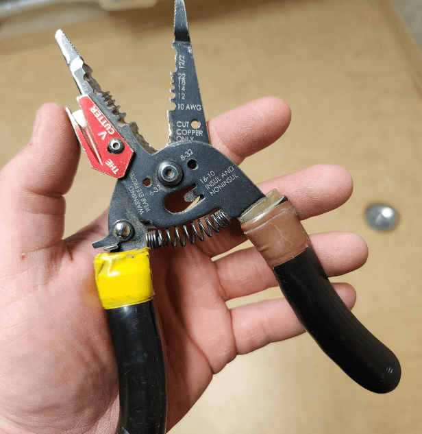 V-Cutter - Rack-A-Tiers