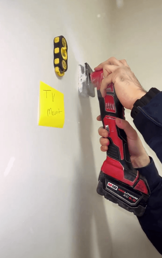 Q-Bit - Enclosure Hole Cutter - Rack-A-Tiers