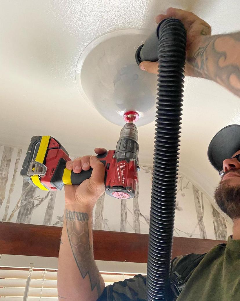 Driller's Dust Bowl Pro - With Vacuum Adapter - Rack-A-Tiers