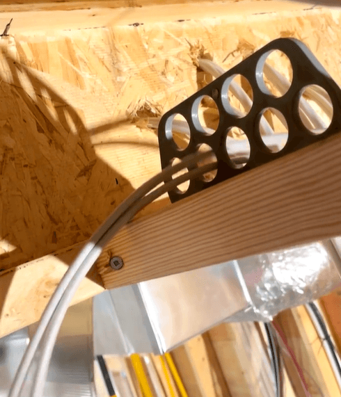 Cable Chase - Wire Bracket - Rack-A-Tiers