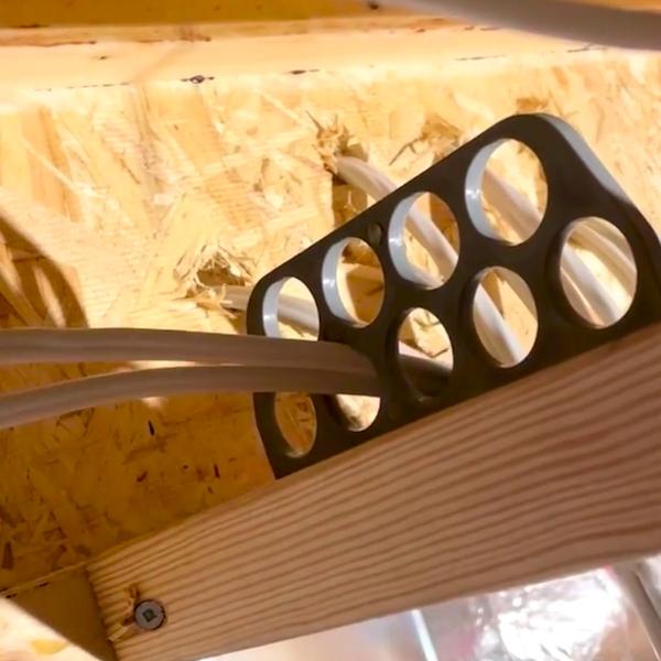 Cable Chase - Wire Bracket - Rack-A-Tiers